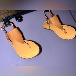 Forever 21 | Shoes | Nwt Triangle Top Strappy Sandals | Poshmark